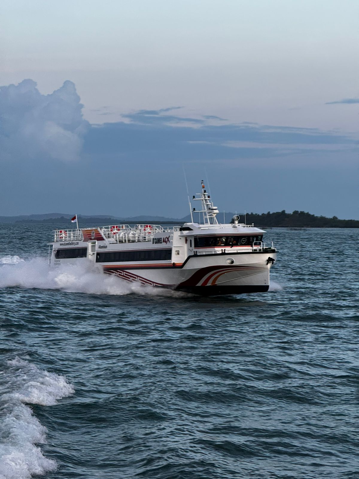 D’Camel ALX Fast Ferry: Nusa Lembongan to Gili Islands – Daily Fast ...
